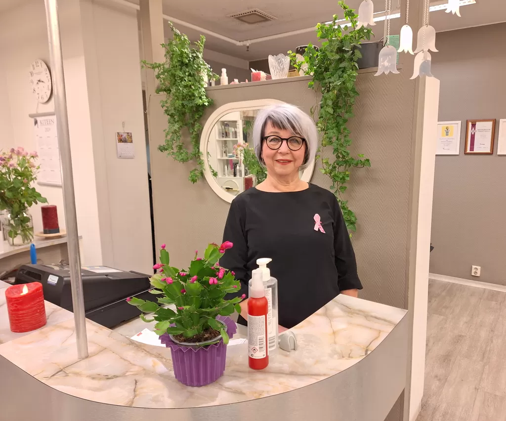 Parturi-kampaaja Anneli Kokkonen eläkkeelle | Koti-Karjala